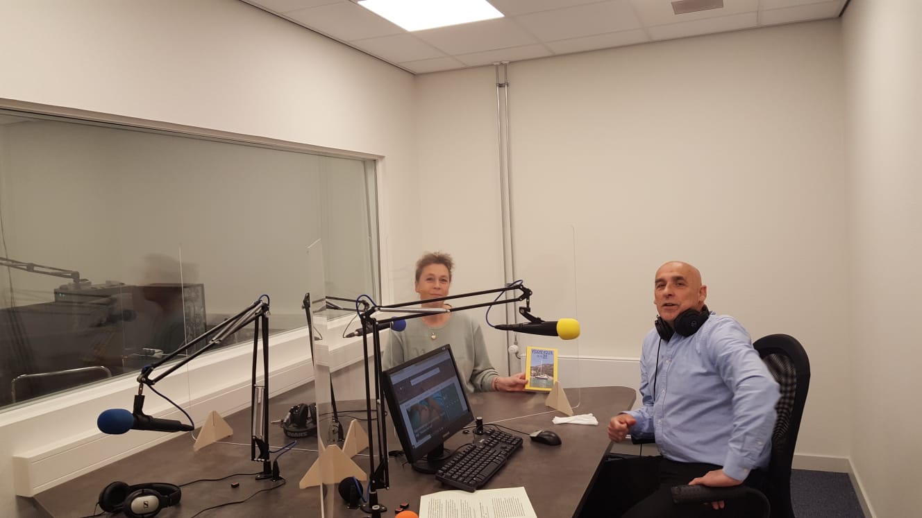 Debuutroman van Noordwijkse schrijfster - RTV Katwijk