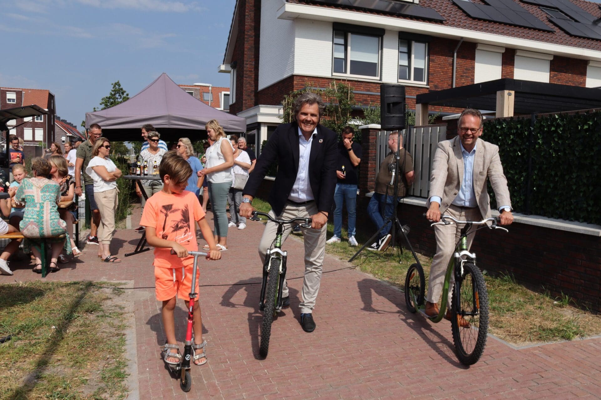 Deelplan Glinstering in Rijnsoever-Noord geopend - RTV Katwijk